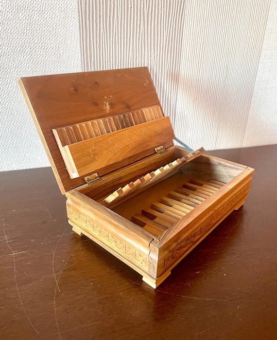 Vintage wood cigarette box, retro wooden tobacco hold… - Gem