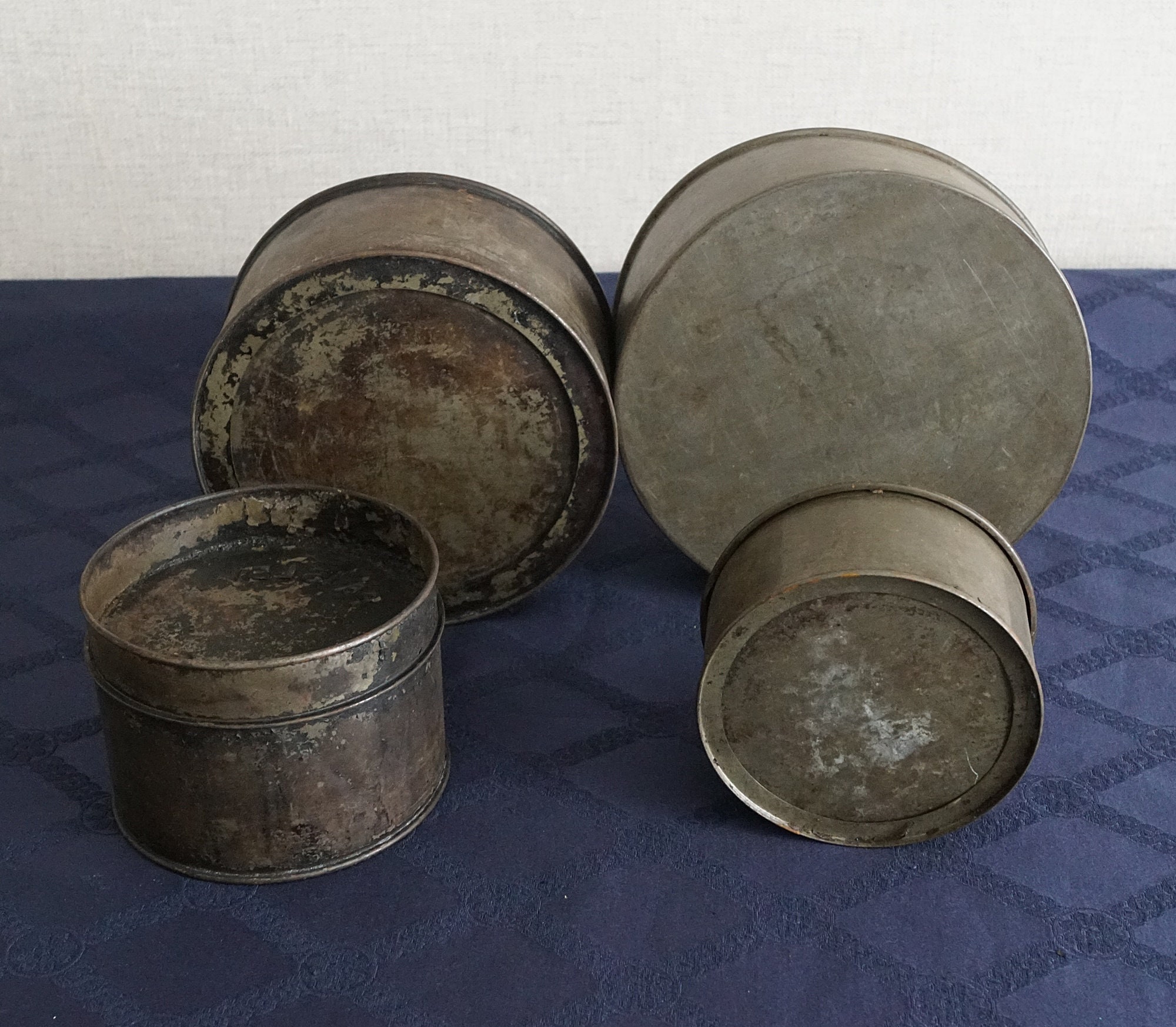 Vintage Metal Cake Pans, Old Bread Pans. - Etsy UK