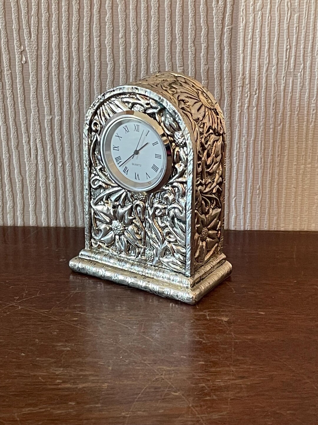 Vintage Style Quartz Clock in a Metal Frame, Good Working. - Etsy