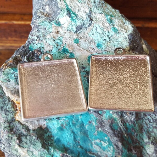 Fillable Pendant - Etsy