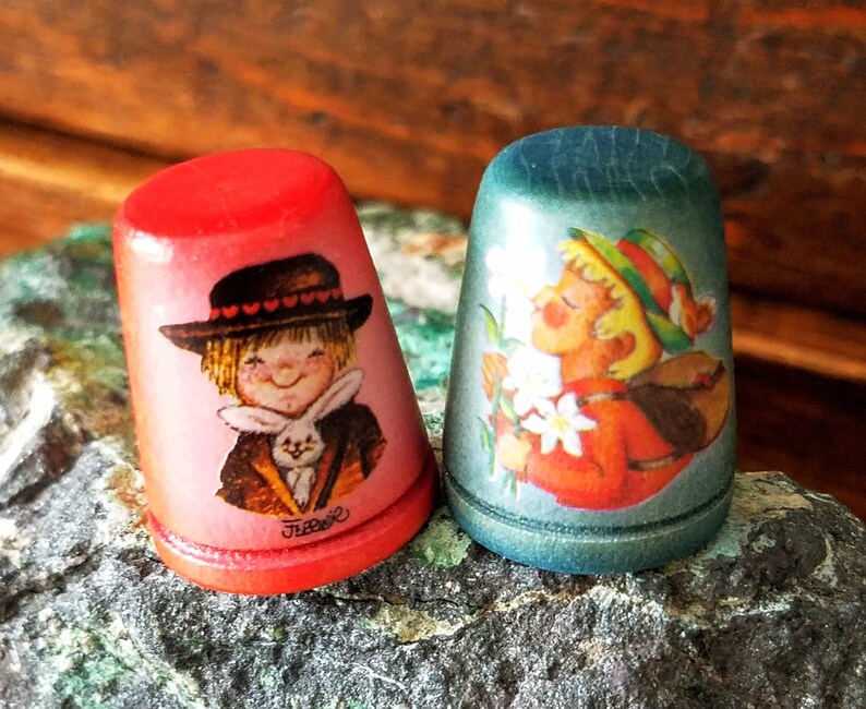 ANRI Ferrandiz Thimbles: Hand-painted Wood, Italy 1985 & 1990 - Etsy