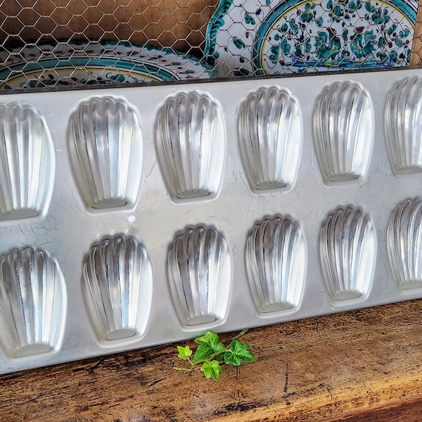 Madeleine Cookies - Etsy