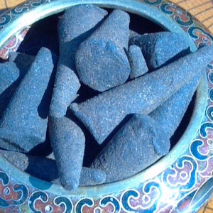 Bewitching Incense Cones, Basil, Cardamom, Black Pepper, Witch Wood ...