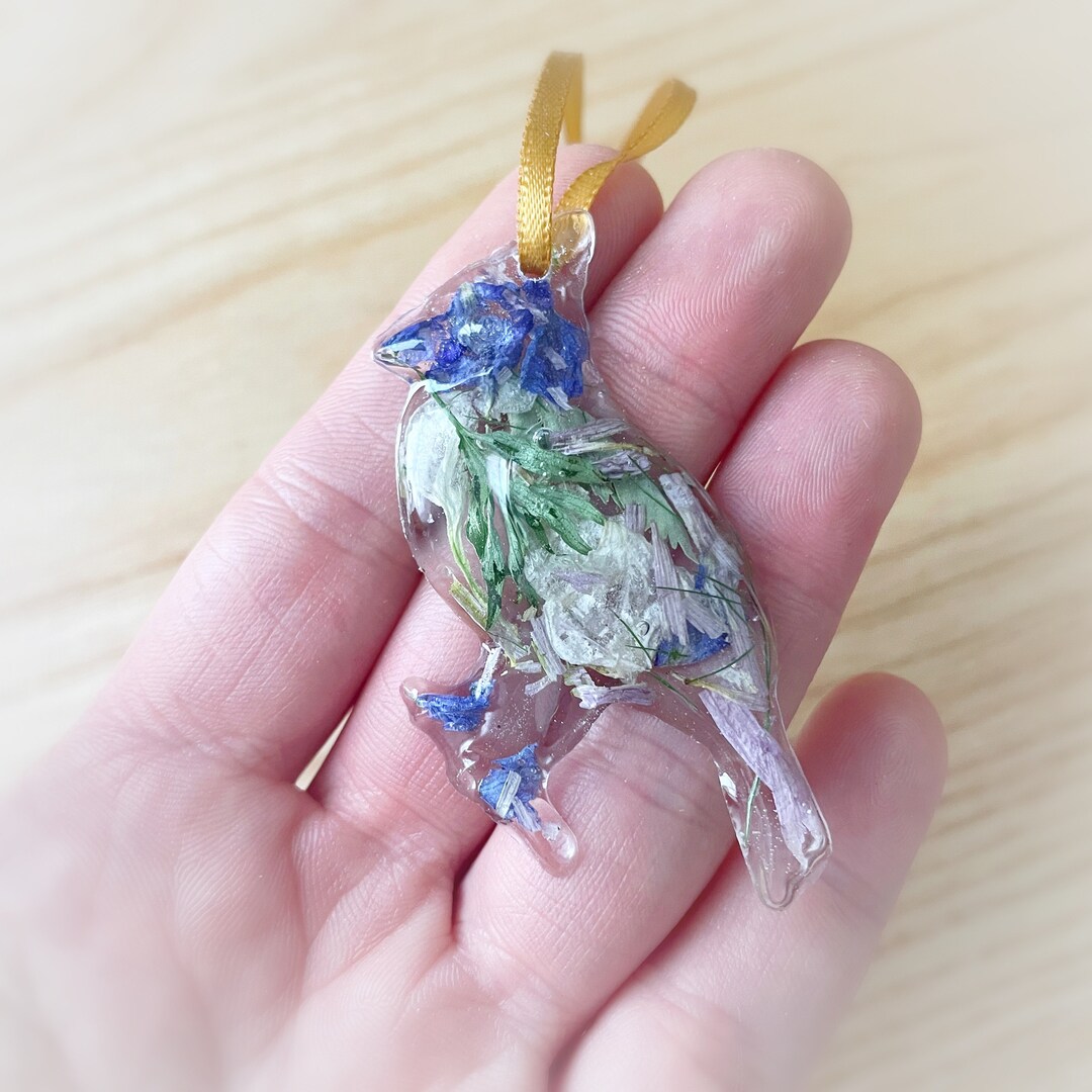 Cardinal Ornament With Dried Flowers, Dried Flowers Funeral Ornament ...