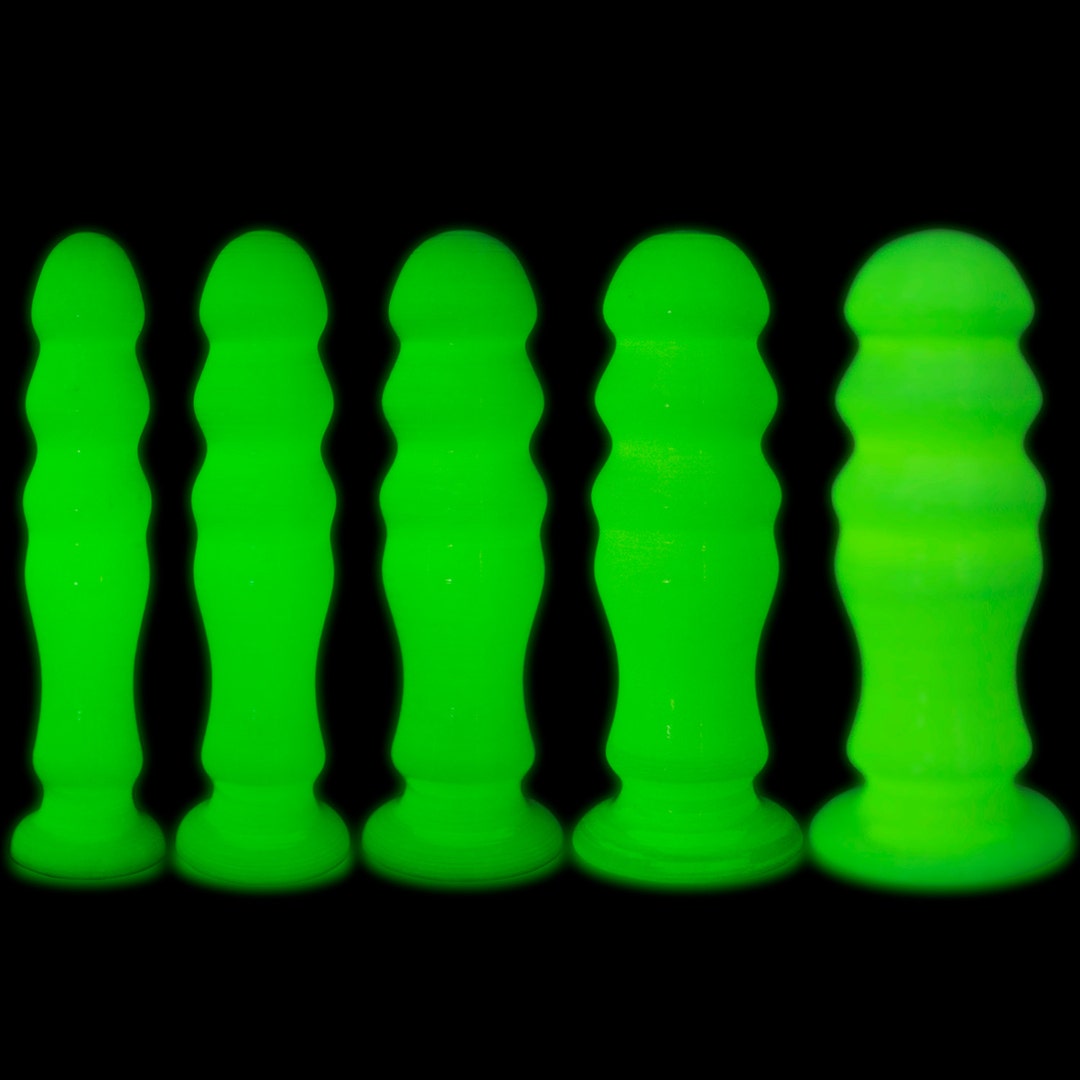 Leluv 6 GLOW in the DARK Dildo Smoothie Select Size Slim Medium Thick ...