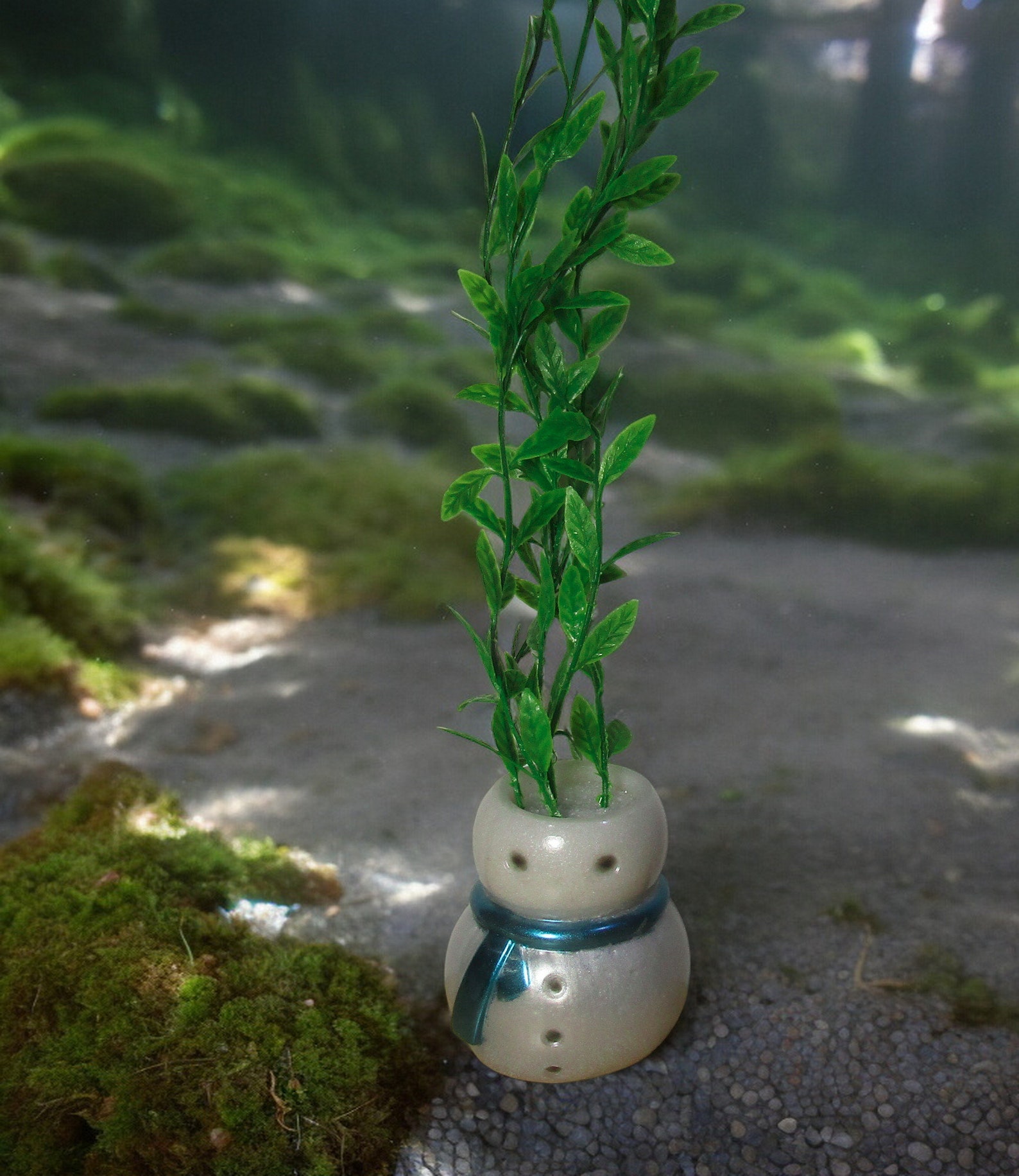 Snowman Aquarium Decoration With Tall Green Artificial Plant. Christmas ...