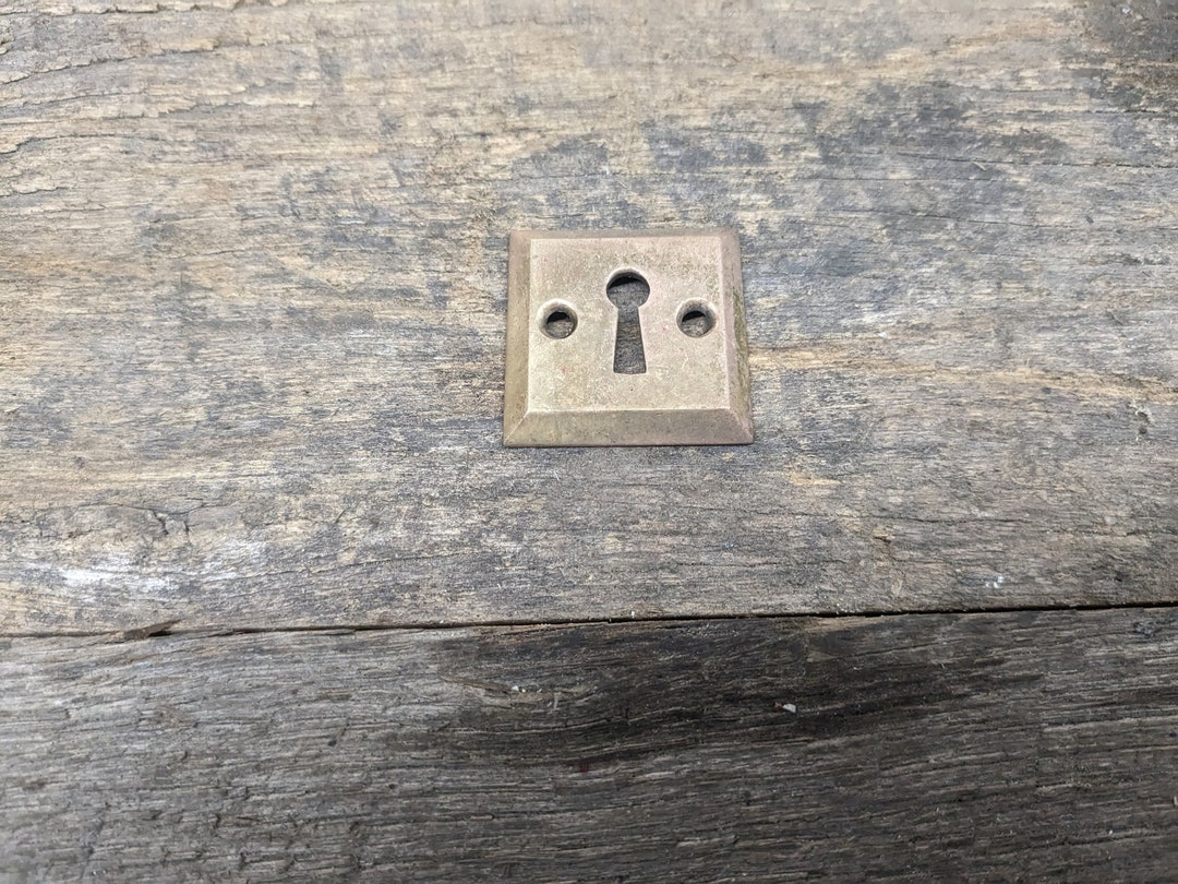 Vintage Art Deco Brass Key Plate - Etsy