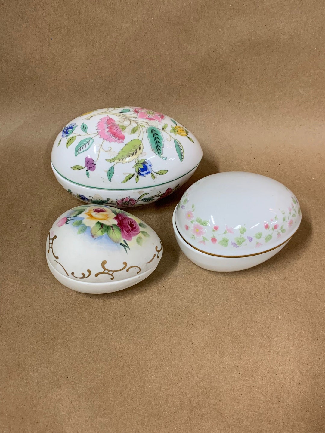Set of 3 Ceramic Egg Boxes/easter Eggs/trinket Boxes/candy Containers ...