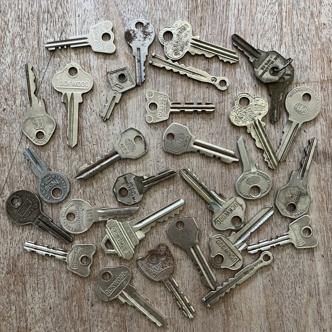 Vintage Key Collection | Vintage Keys | Door Keys | Car Keys | Lock ...
