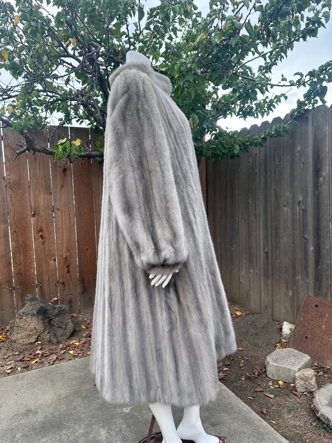 Breathtaking Glam Stunning Italian Sapphire Blue Grey Ranch Mink Fur ...