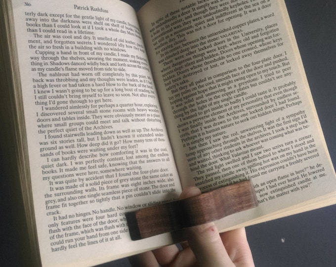 Book Assistant | Etsy