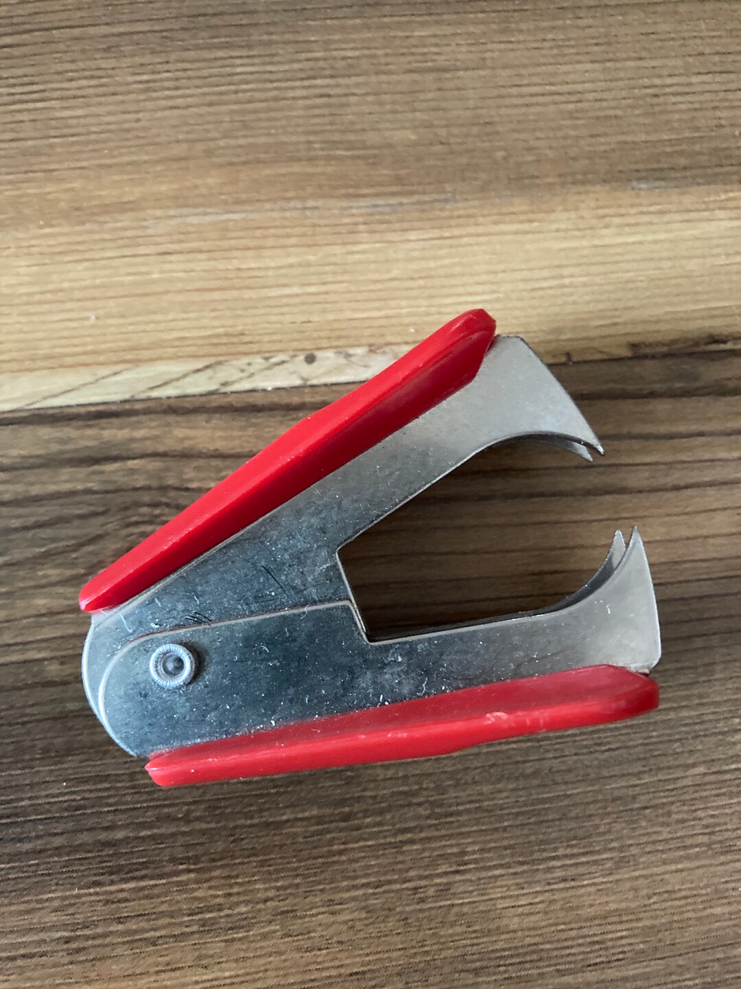 Vintage Red Claw Staple Remover - Etsy