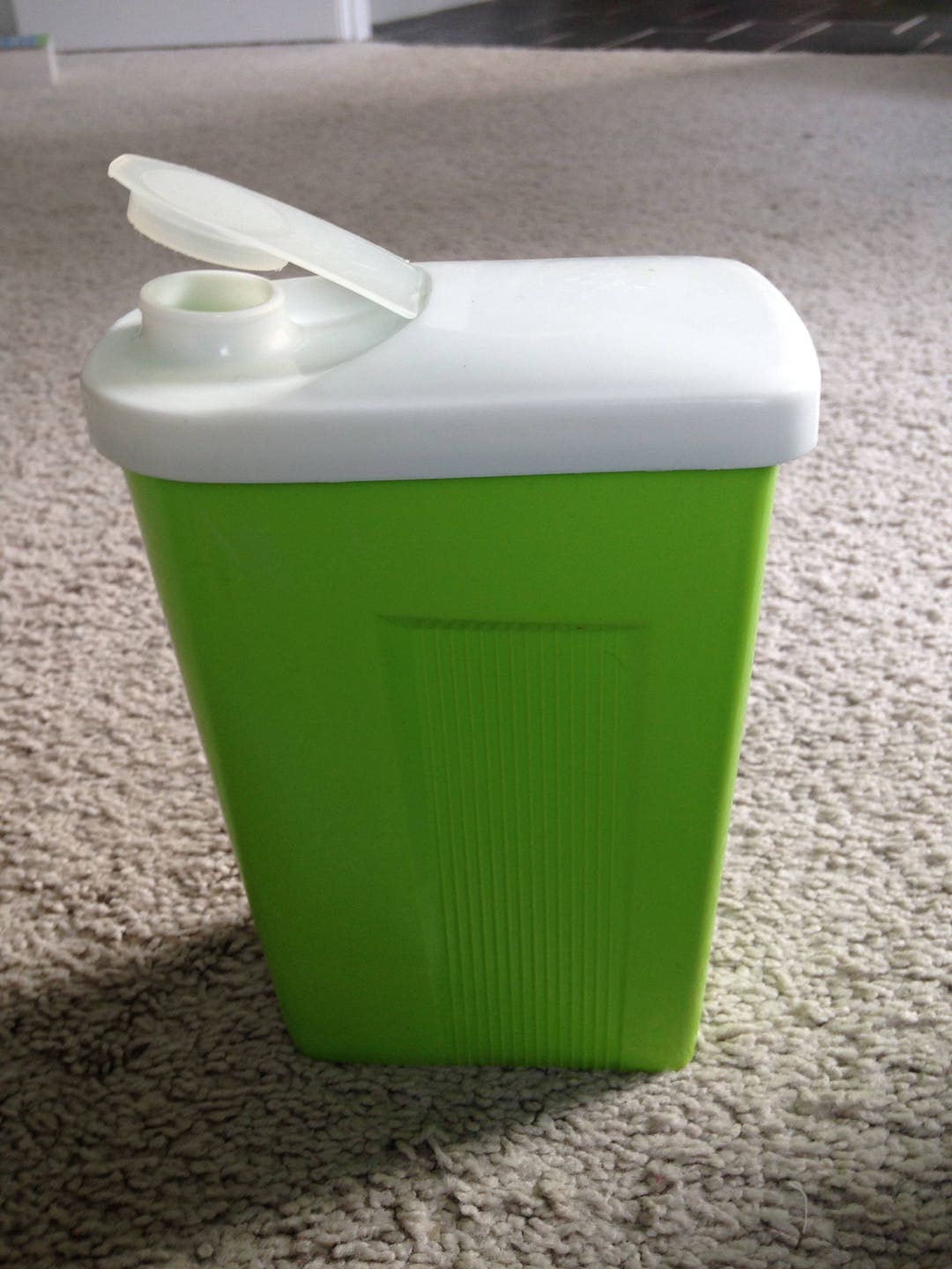 Alladinware Plastic Beverage Pitcher With Snap Lid and Spout - Etsy