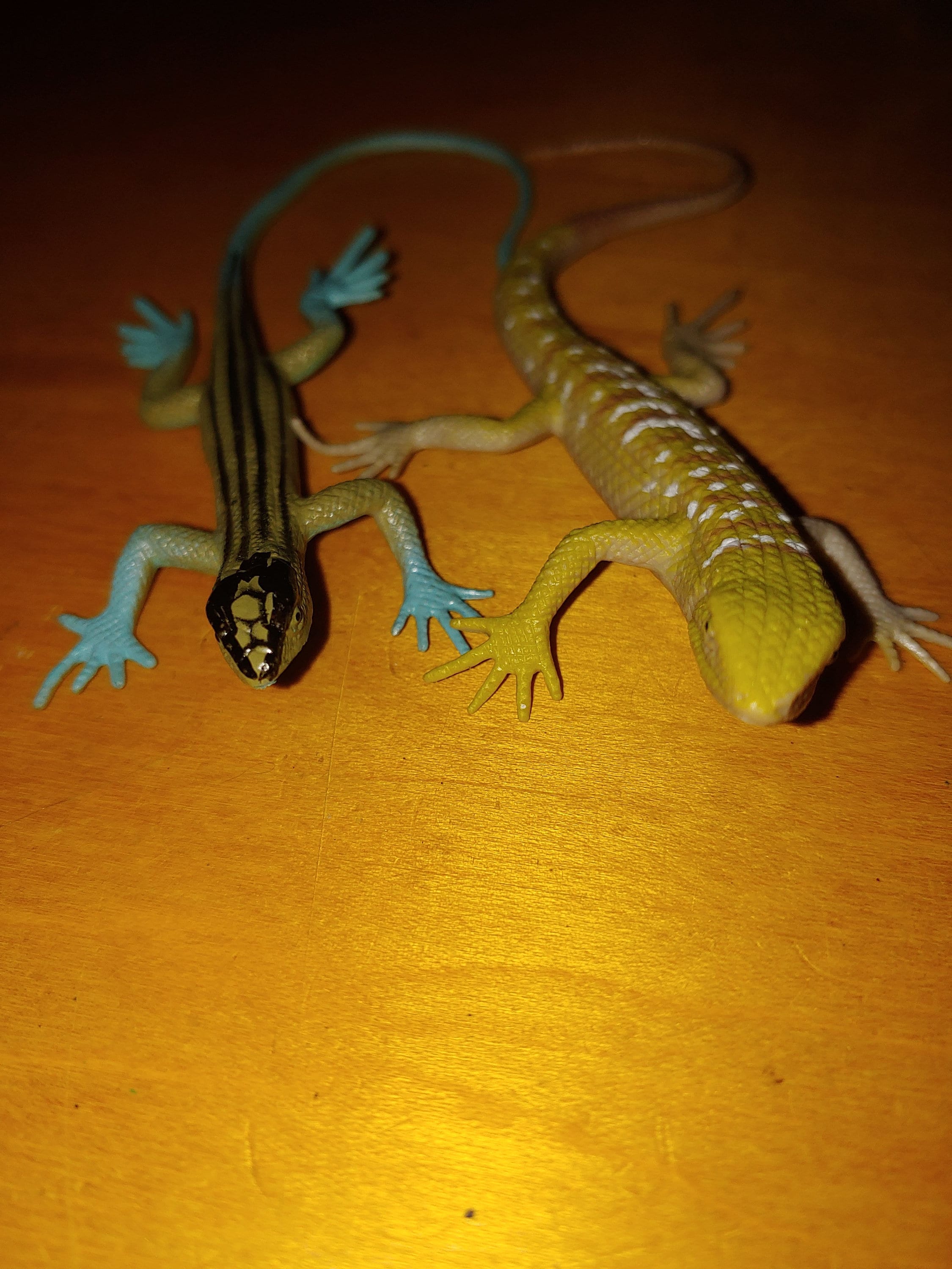 1980-1990'S 1-hard Rubber Plastic Agama Red-headed Lizard & 20 XX 1980 ...