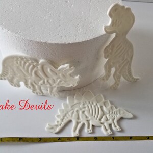 Fondant Dinosaur Fossil Cake Toppers, Jurassic Dinosaur Fossil Bones ...