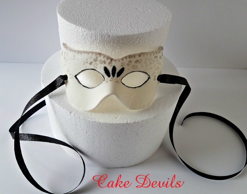 Masquerade Mask Cake Topper, Fondant Masquerade Mask, Handmade Edible ...