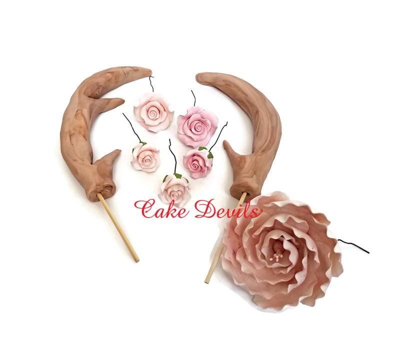 Fondant Antlers and Roses Cake Toppers, Hunting Cake Decorations ...
