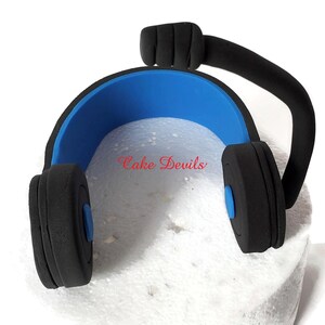 Headphones With Microphone Fondant Cake Topper, Gamer Cake Decorations ...