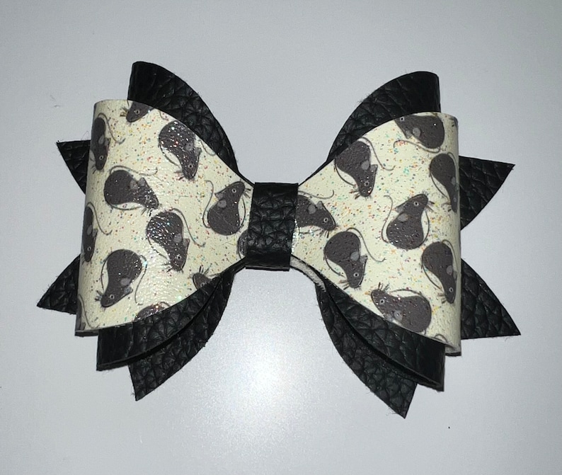 Rat Themed Hair Bow - Etsy