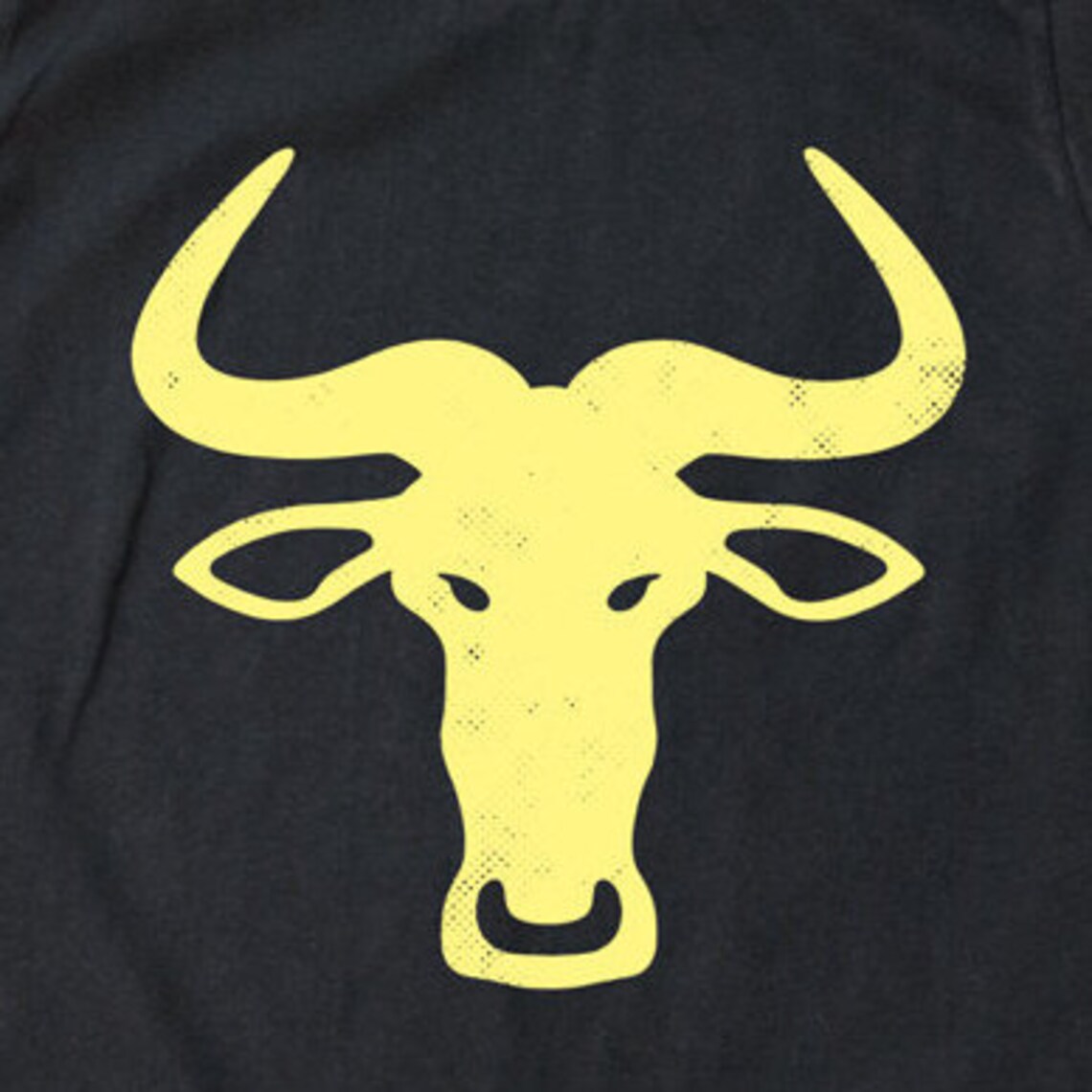 SALE ITEM Wildebeest Buffalo Cattle Shirt Black Yellow Womens T Shirt ...