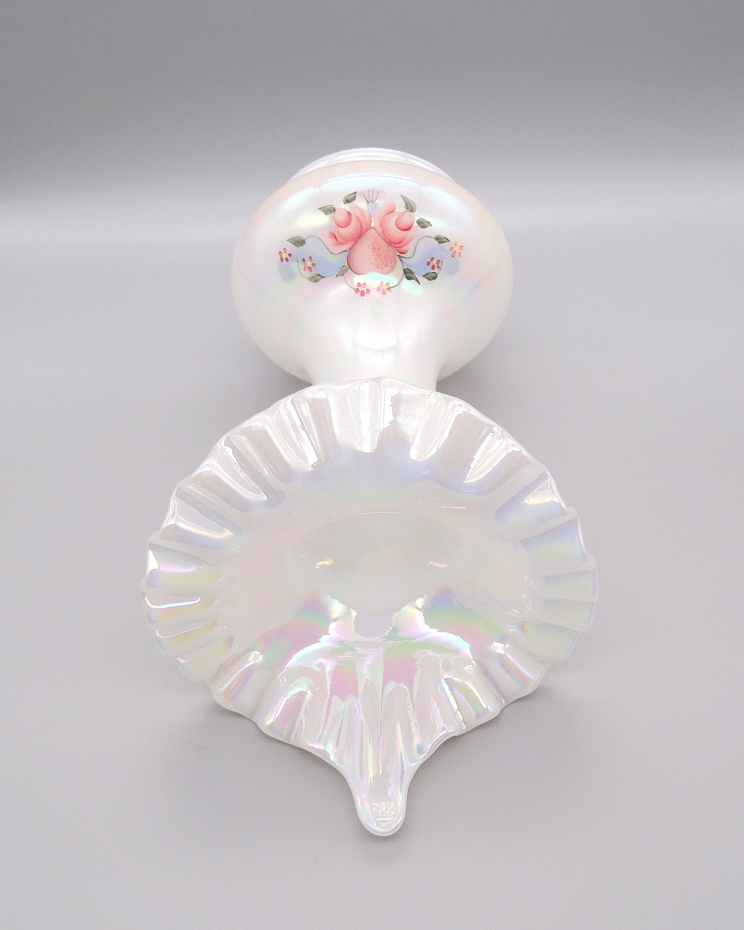 Fenton White Opalescent Hearts & Flowers Tulip Vase, Fenton Pearlescent ...
