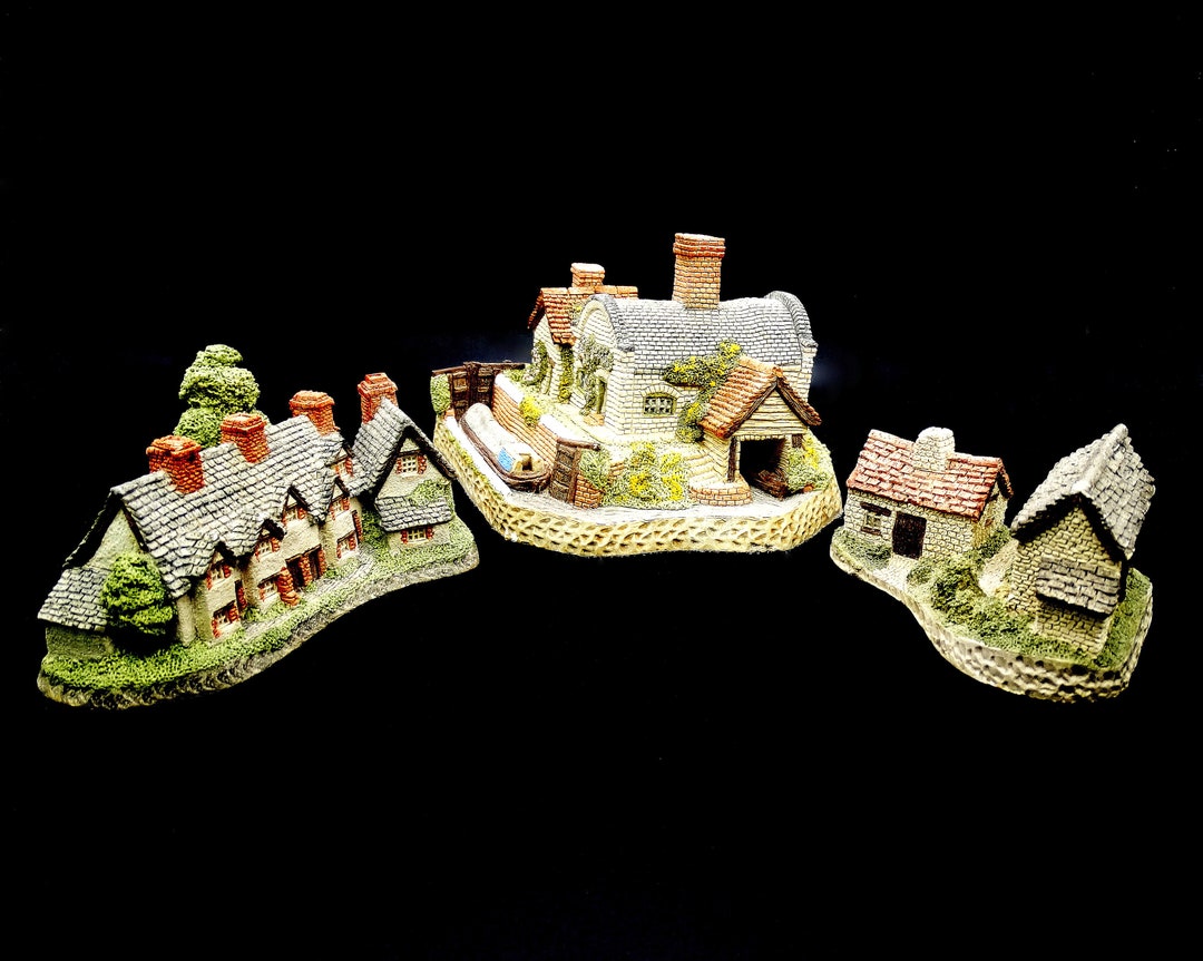 Vintage Period English Cottage Figurines, David Winter English Cottage ...
