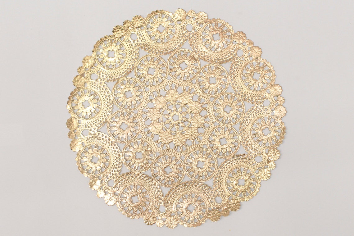 100 Metallic Gold 10 Round Medallion Doilies. Foil Lace | Etsy