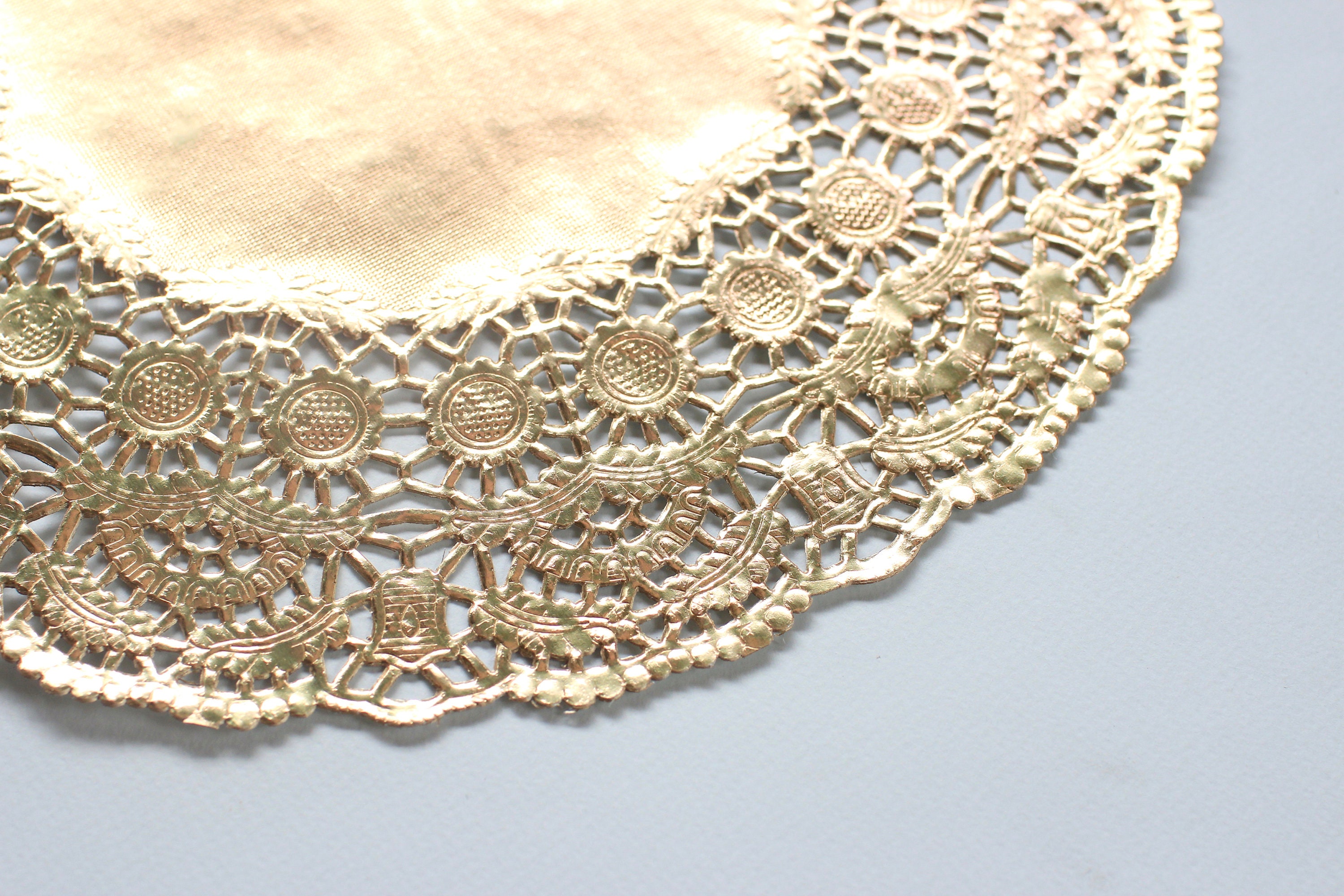 100 Metallic Gold 11.5 Round Doilies. Foil Lace Paper. - Etsy Australia