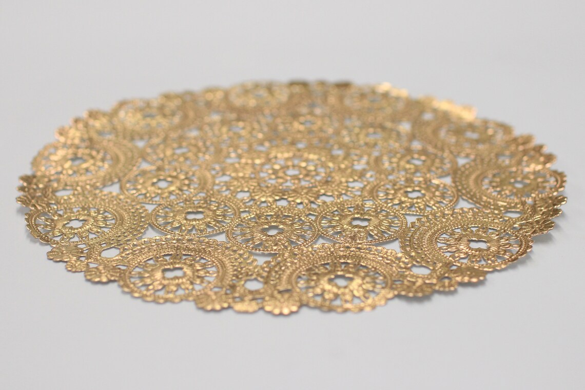 100 Metallic Gold 12 Round Medallion Doilies. Foil Lace Paper | Etsy