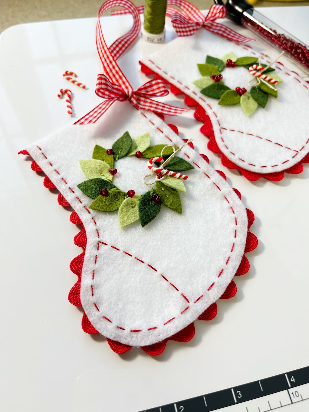 PDF Christmas Felt Ornament Sewing Pattern, Stockings and Wreath ...