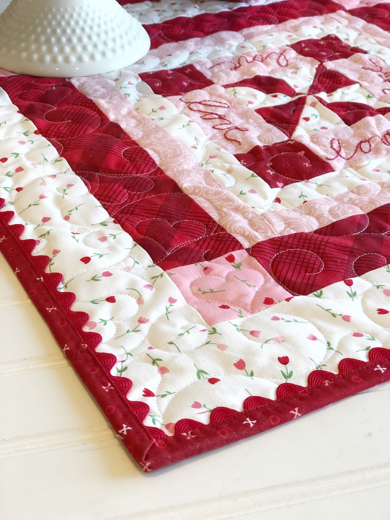 PDF Valentine Table Topper Sewing Pattern, Scrappy Red Pink Decorative ...