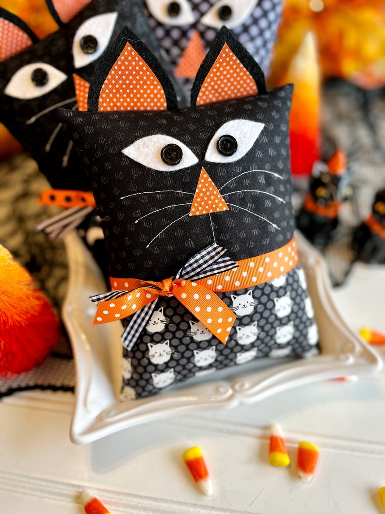 PDF Black Cat Mini Halloween Pillow Pattern - Etsy
