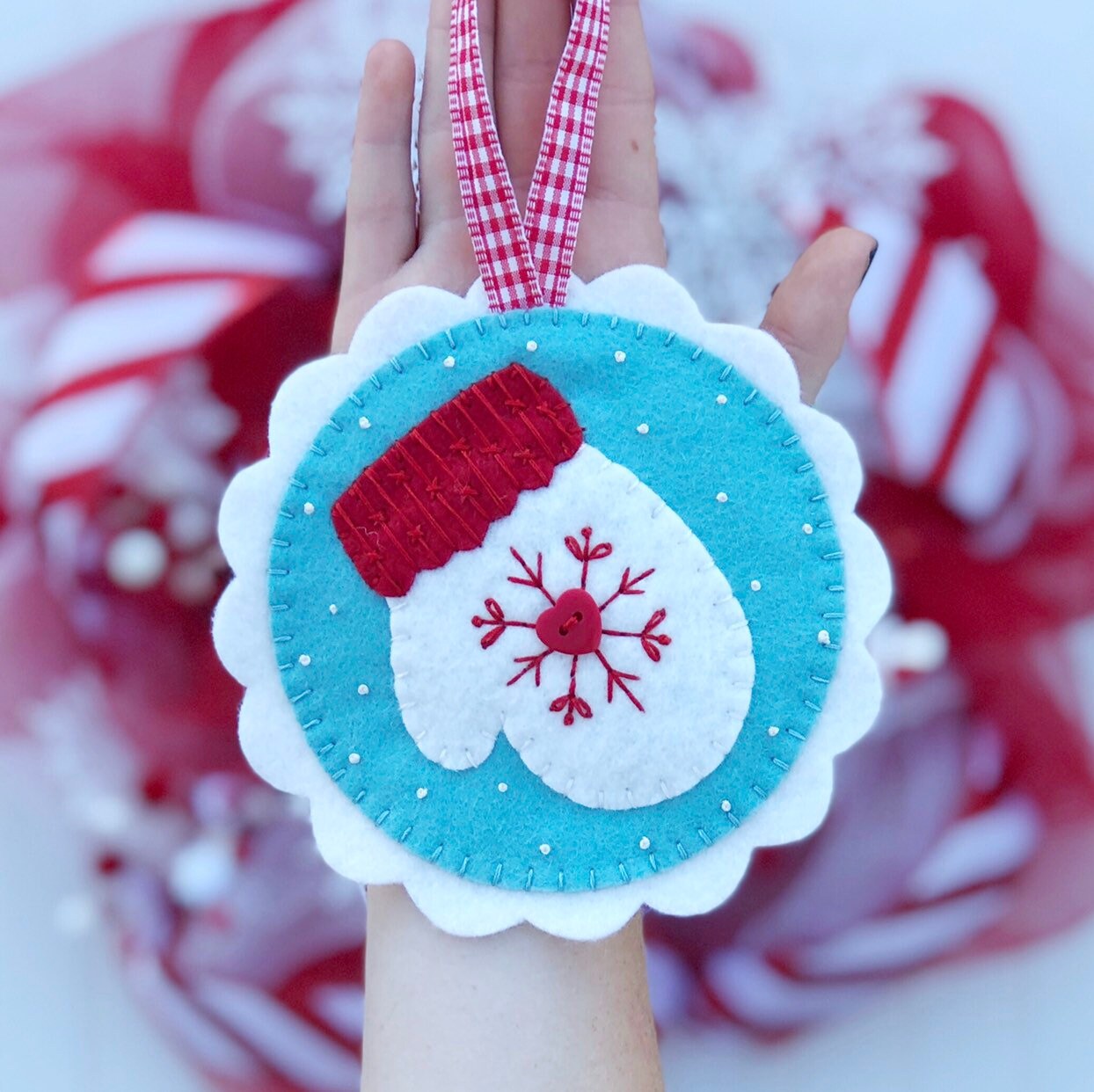 PDF Winter Bliss Felt Ice Skate and Mitten Christmas Ornament | Etsy