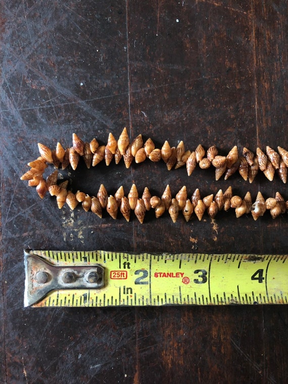 Tahiti Niihau shell lei/necklace - Gem