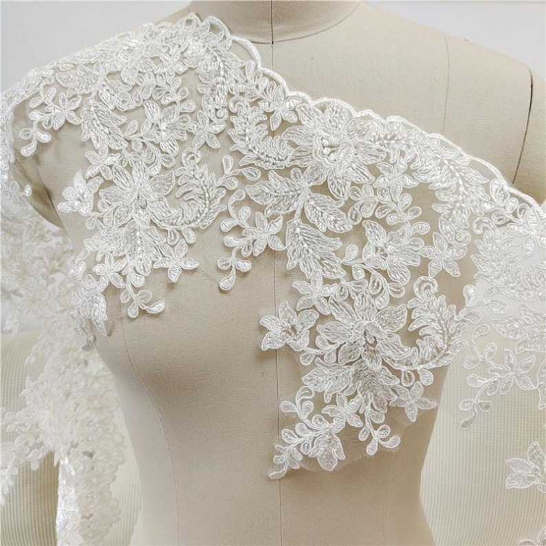 Lovely Corded Lace Trim, Alencon Lace Trim, Scallop Flower Embroidery ...