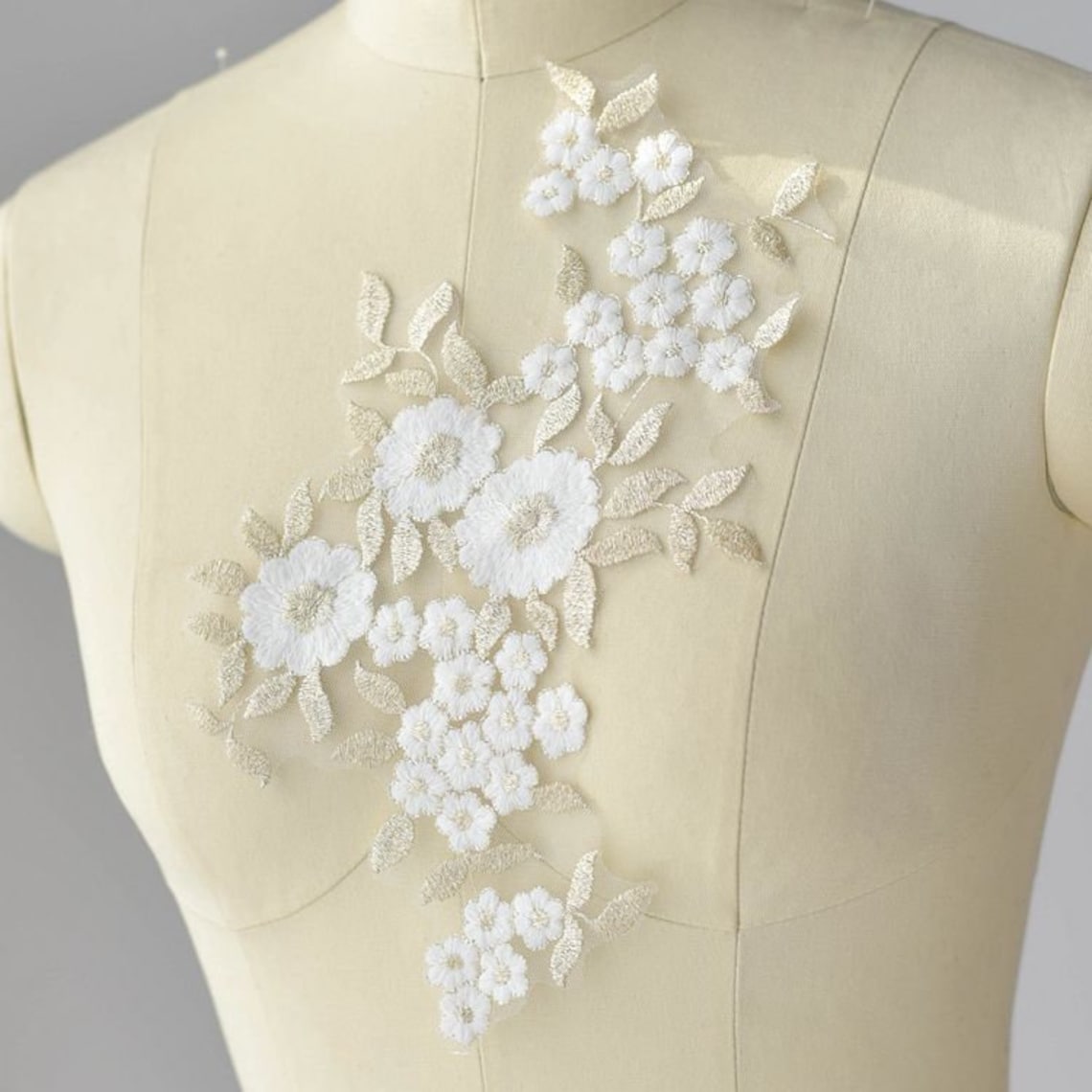 Lovely Flower Embroidered Applique Beautiful Lace Applique - Etsy