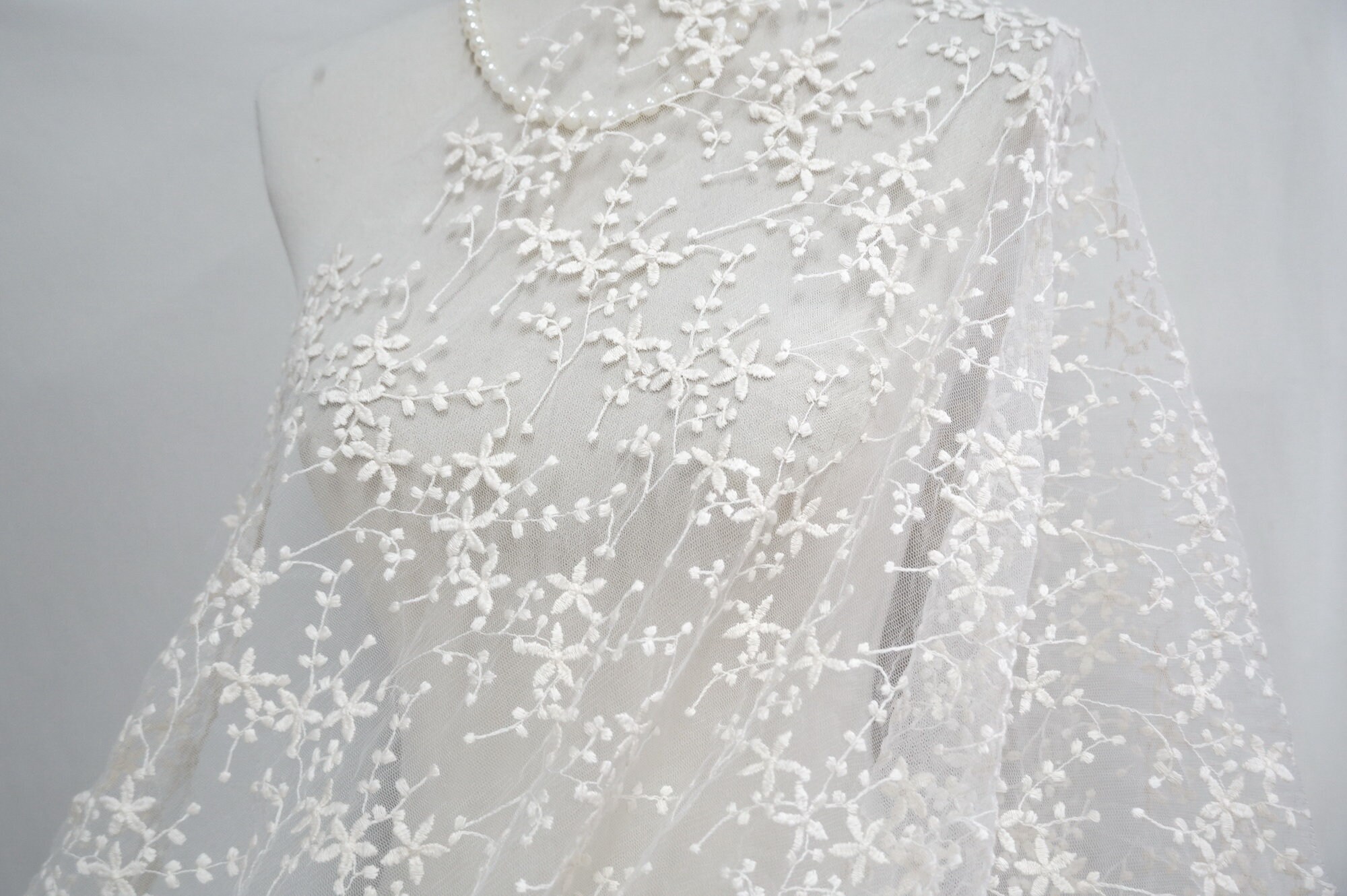 Adorable Floral Tulle Fabric Beige Lace Fabric Flowers | Etsy