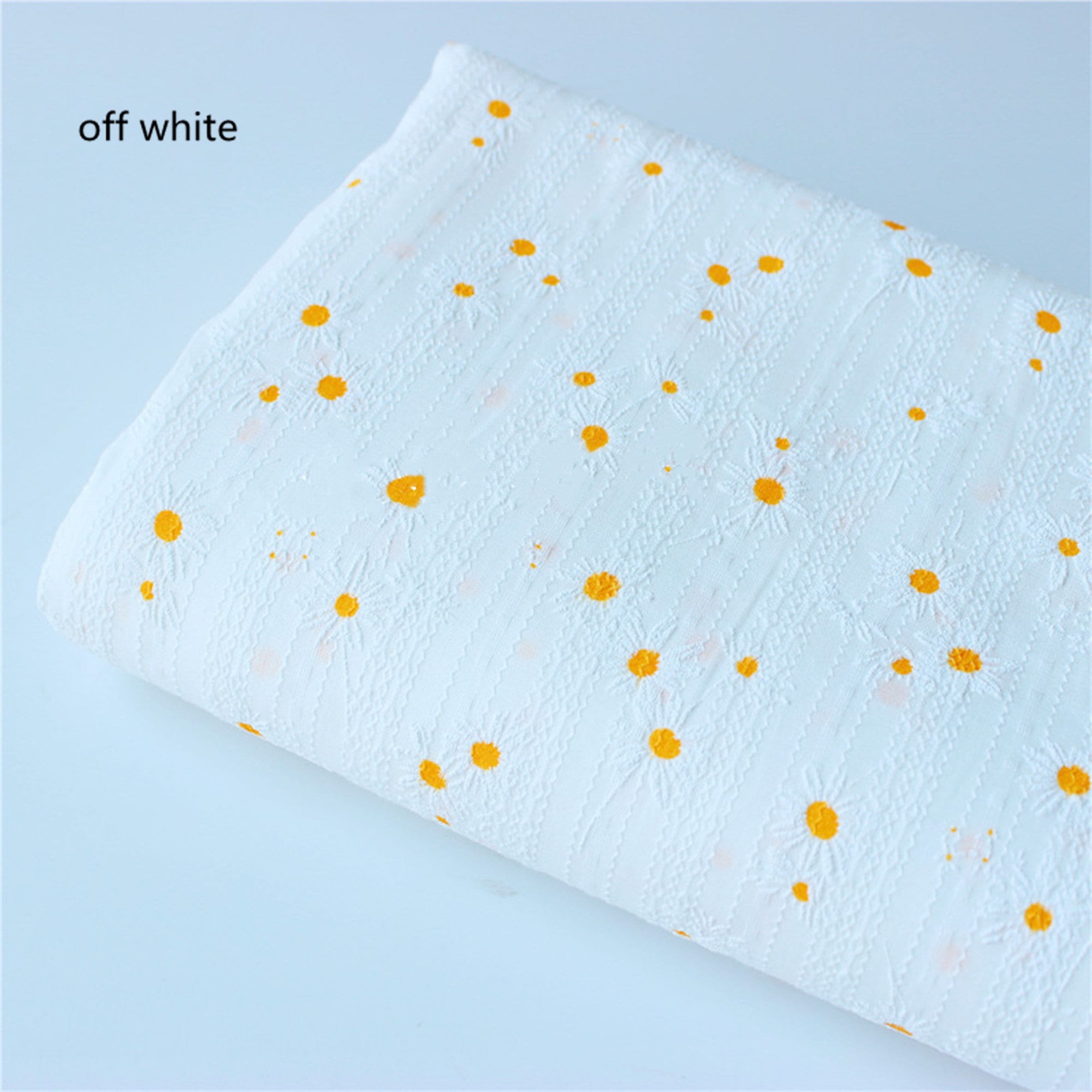 Daisy Fabric Daisy Floral Print Cotton Fabric Printed Daisy | Etsy