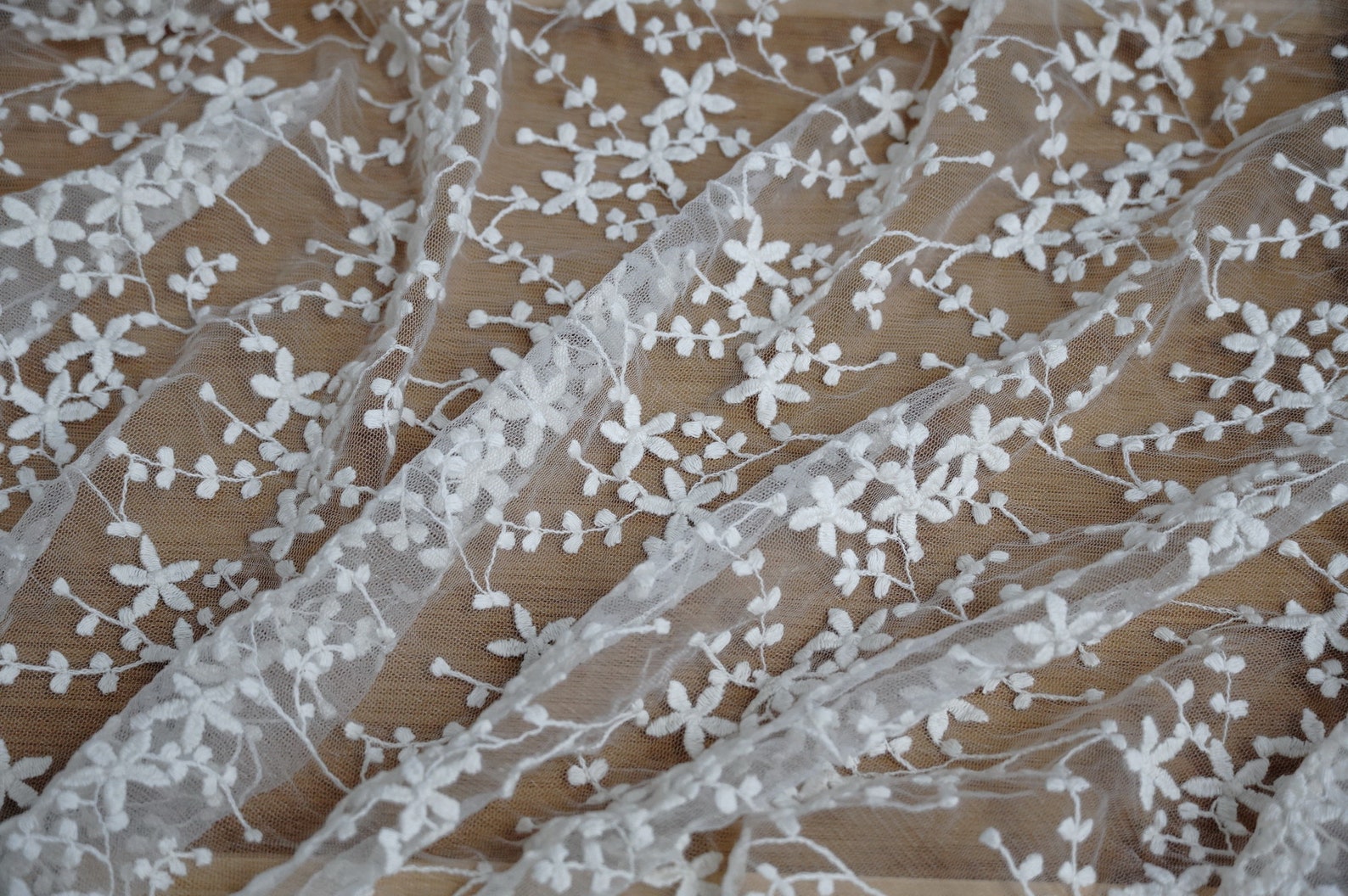 Adorable Floral Tulle Fabric Beige Lace Fabric Flowers | Etsy