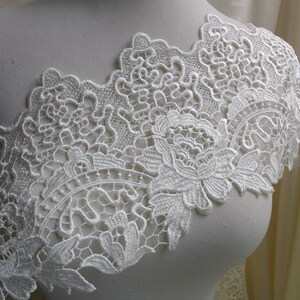 Venice Lace Trim Graceful Ivory Color for Gown, Costume Design, Altered ...