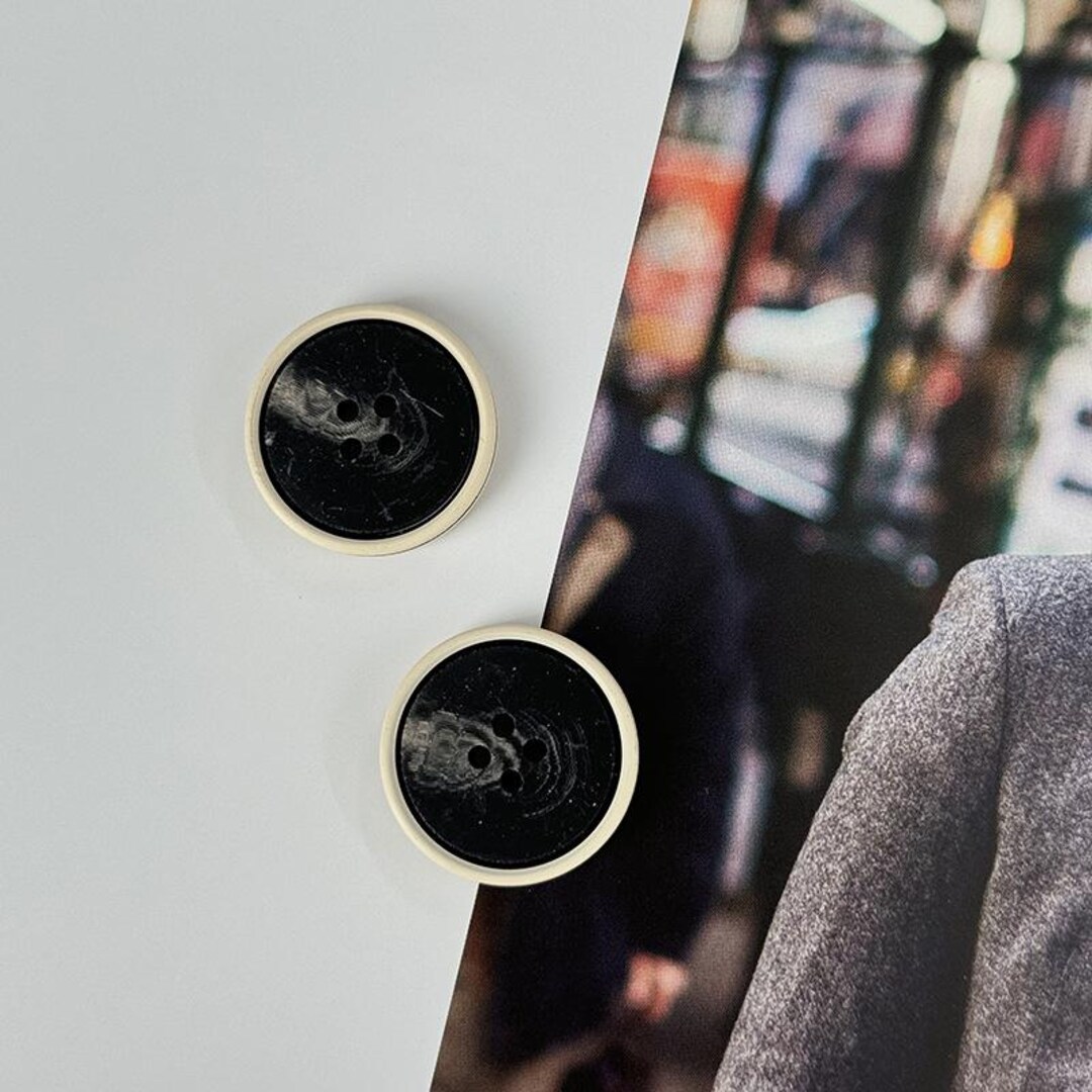 Simple Style Button, Round Shape Buttons, Four-eye Resin Button for ...