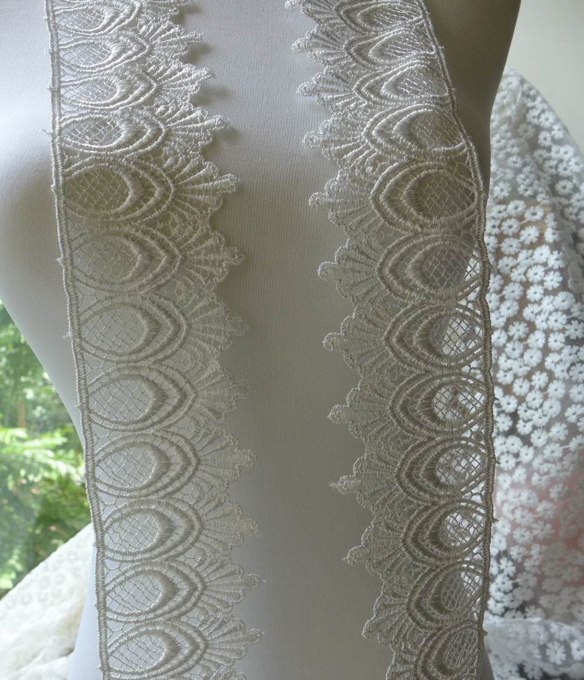 White Lace Trim, Bridal Scalloped Lace Trim, Venice Lace in White ...