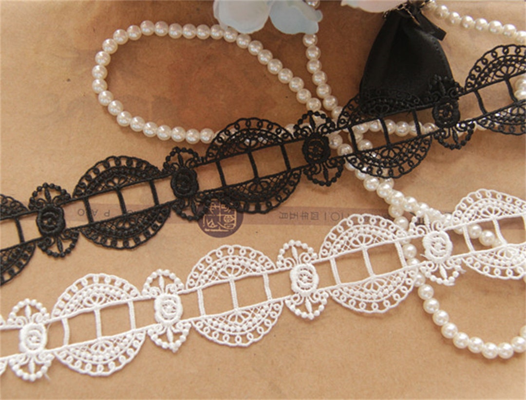 2 Yards Elegant Half Round Pattern Embroidered Venice Lace - Etsy
