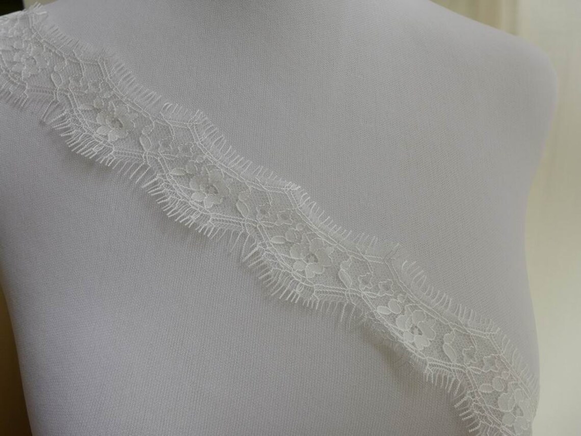 White Chantilly Lace Scalloped Lace Fabric Trim Wedding | Etsy