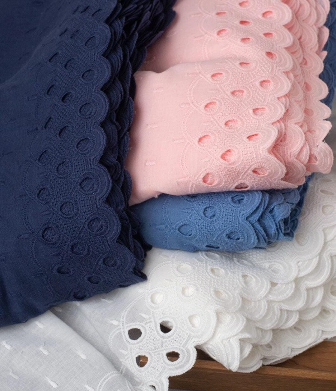 Lovely Embroidery Cotton Trim, Eyelet Scalloped Cotton Trim for Wedding ...