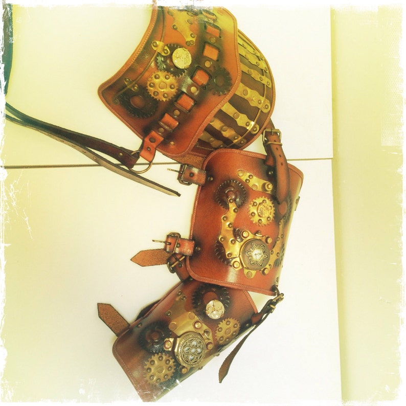 Armure steampunk - armure d'épaule - vêtements steampunk - armure en cuir - armure de cosplay ...