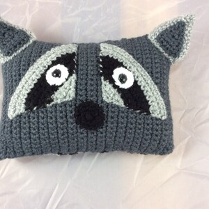Raccoon and Red Fox Pillow Pals - Crochet Tutorial or Pattern - Toy ...