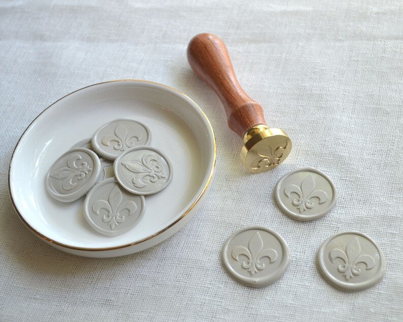 Fleur-de-lis Wax Seal Stickers: Handmade Self-adhesive Seals - Etsy