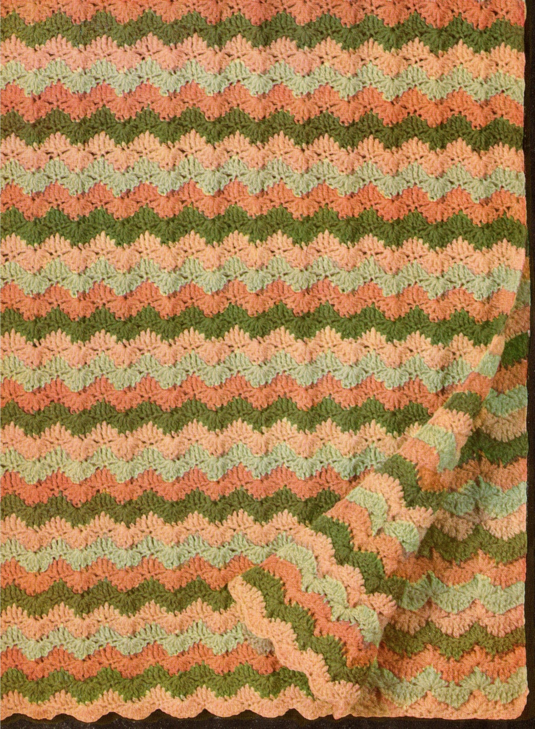 Fabulous Sea Shell Afghan and Pillow Pattern Retyped Large Print ...