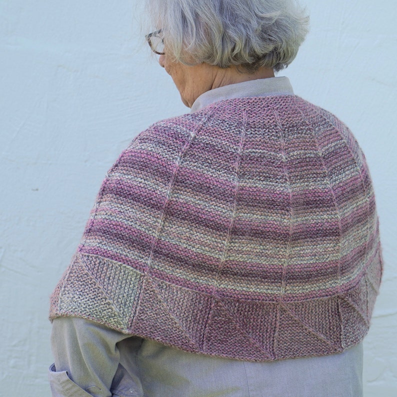 Cape Knitting Pattern PDF, Seamless Knitted Cape Pattern, Quick Knit ...